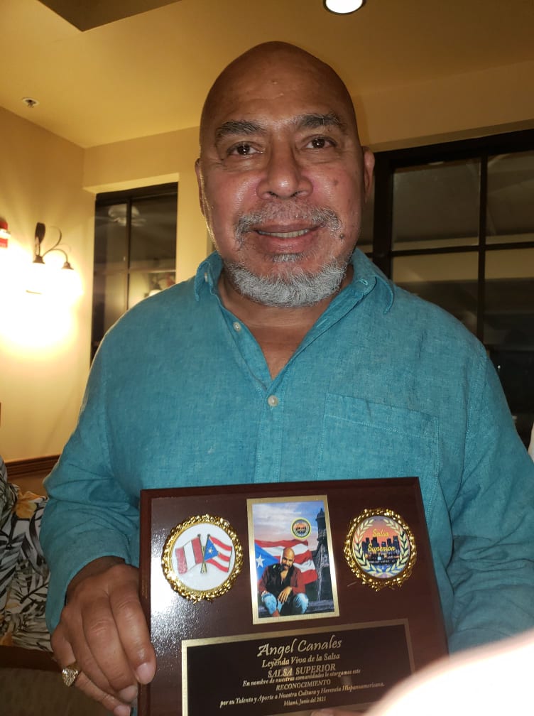 Salsa Superior y su Placa de Reconocimiento para «El Diferente»…Angel ...